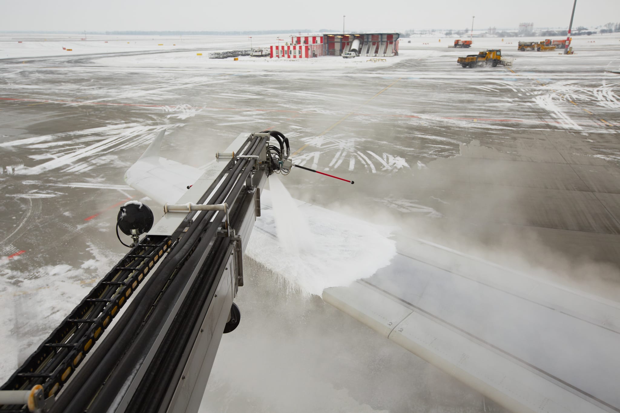 Deicing / Anti-icing – SkyHigh Aviation Consulting